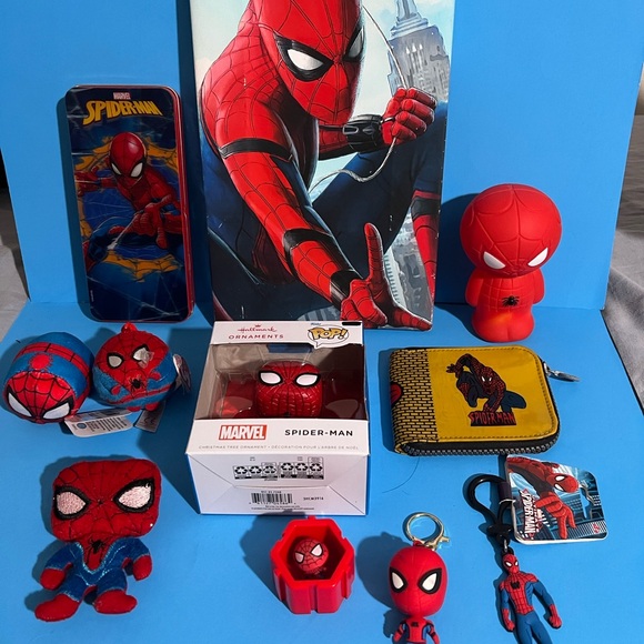 Marvel | Toys | Marvel Spiderman Red And Blue Toy Set | Poshmark